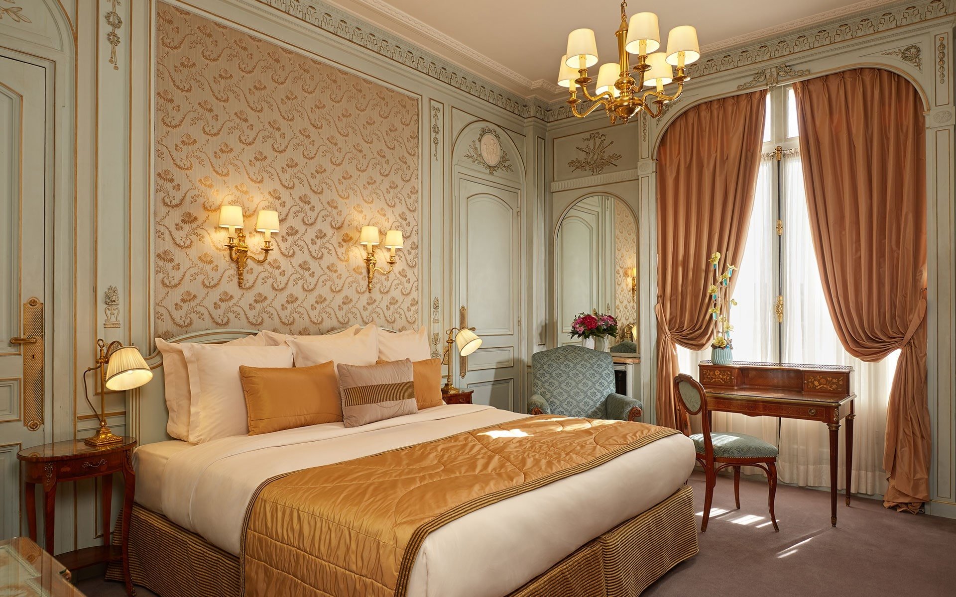 Hotel Raphael Paris ***** | paris 5 star accommodation | Rooms