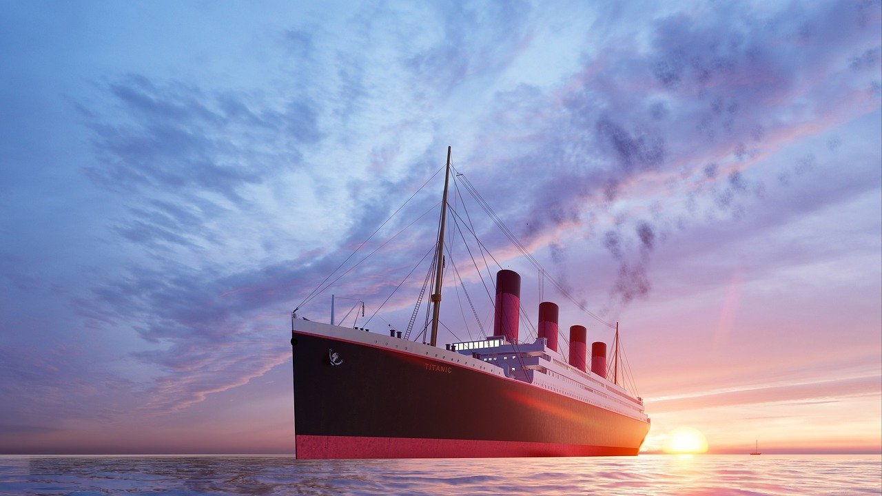 Immerse yourself in the epic Titanic: A captivating immersive exhibition
