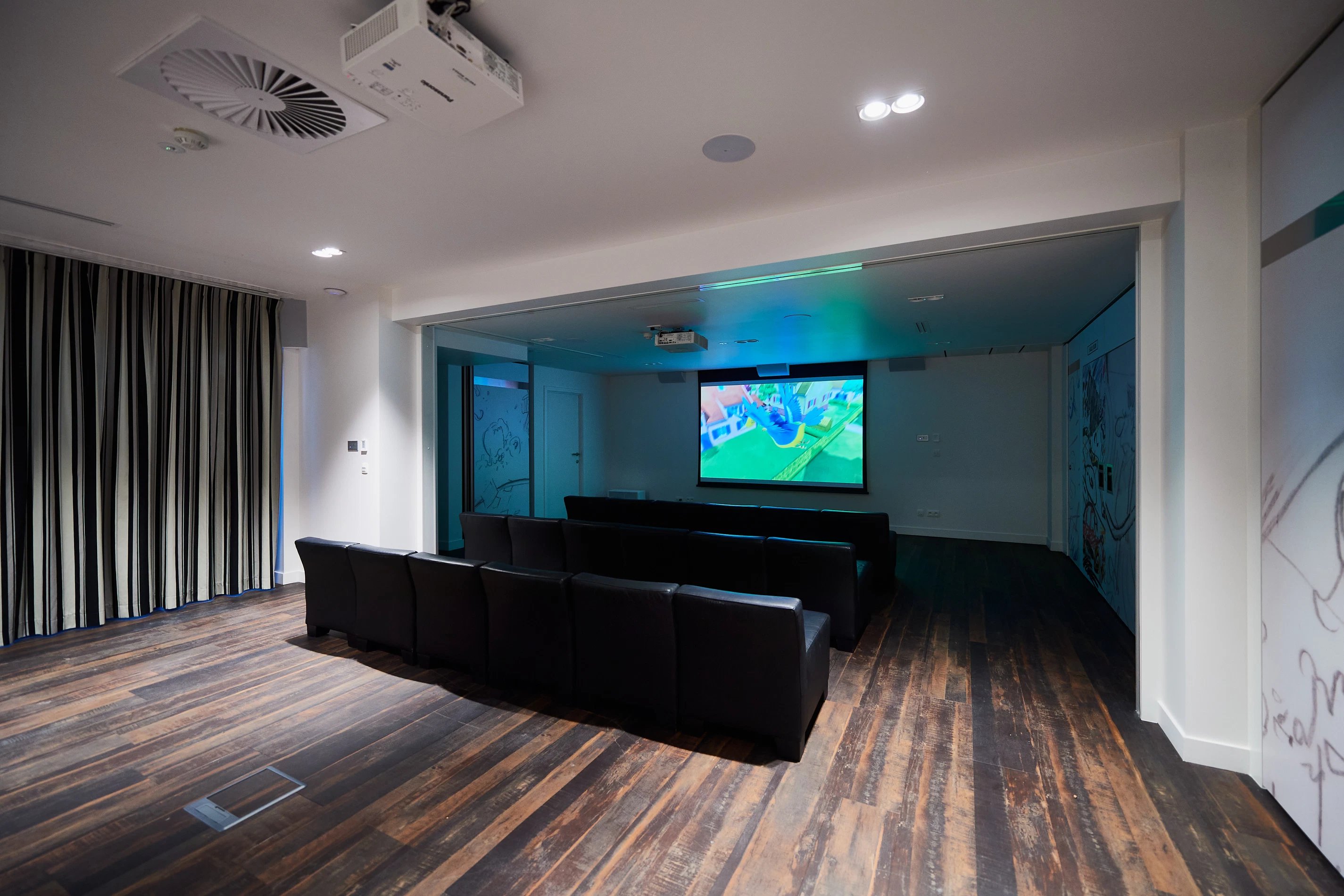 Yooma Urban Lodge Brussels | The Hotel of Comic Strips